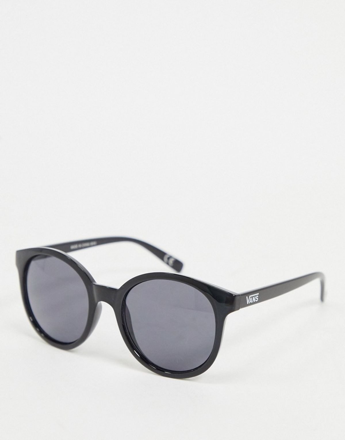 Vans Rise And Shine Sunglasses In Black | WHAT’S ON THE STAR?