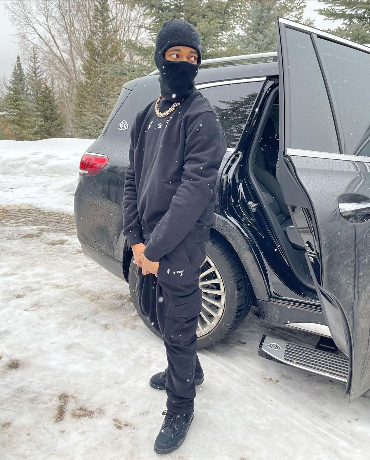 Key Glock Outfit from February 4, 2021 | WHAT’S ON THE STAR?