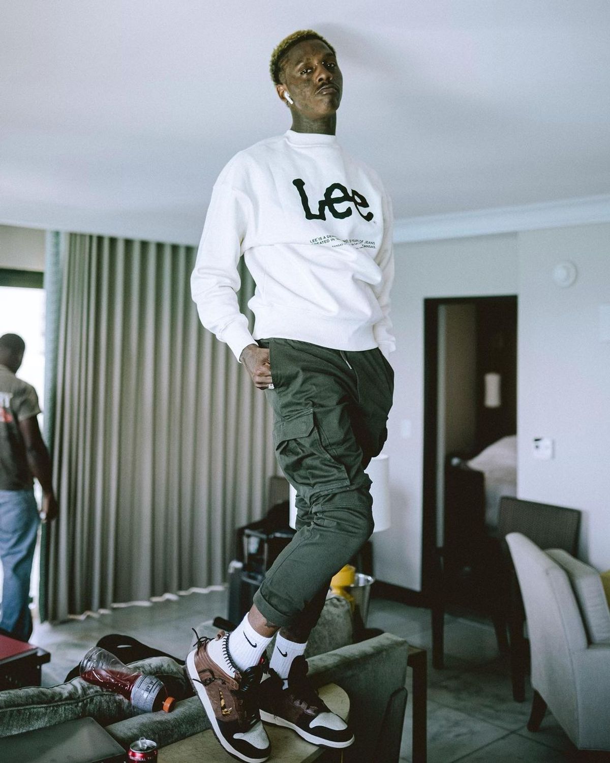 Famous Dex Outfit from February 11, 2021 | WHAT’S ON THE STAR?