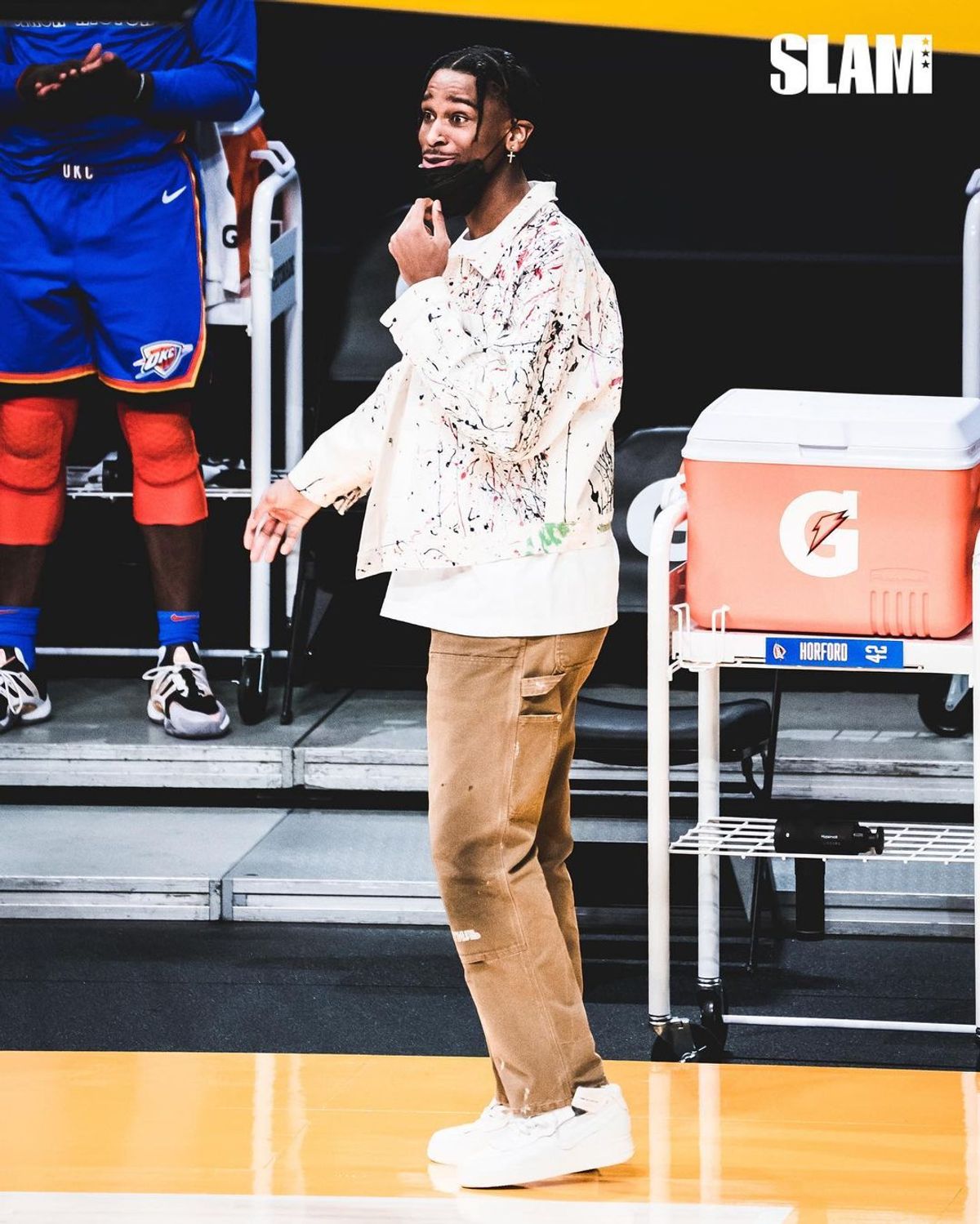 Shai Outfit from February 11, 2021 | WHAT’S ON THE STAR?