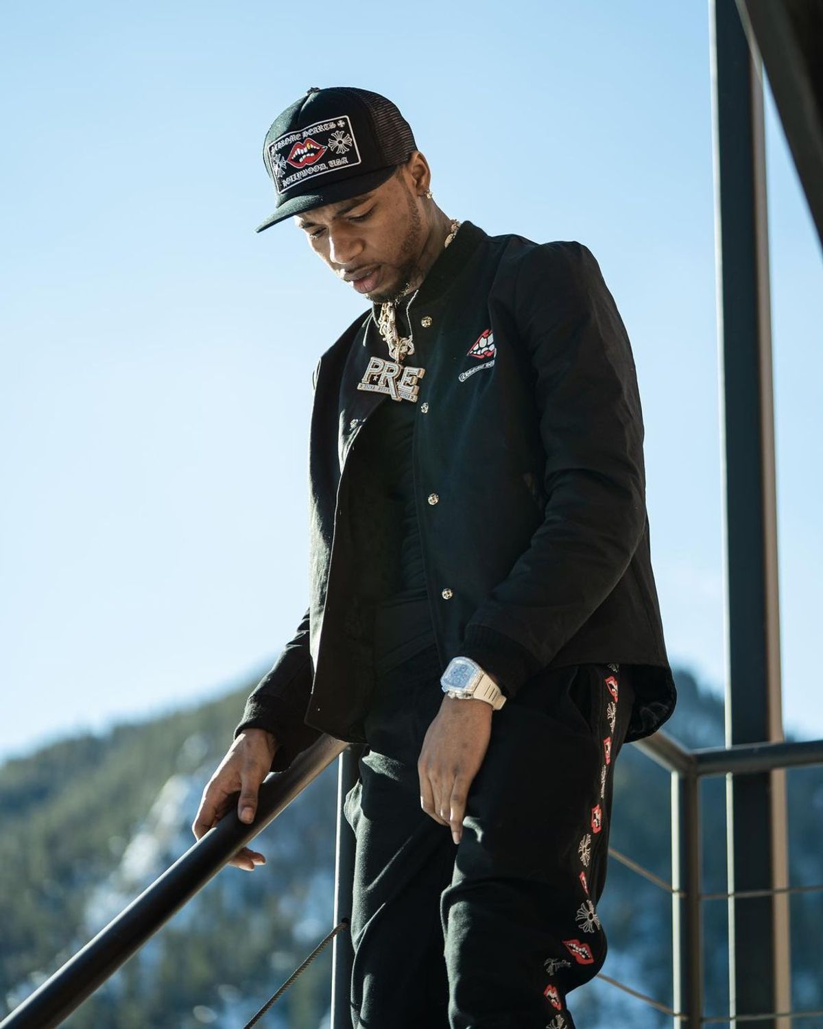 Key Glock Outfit from February 12, 2021 | WHAT’S ON THE STAR?