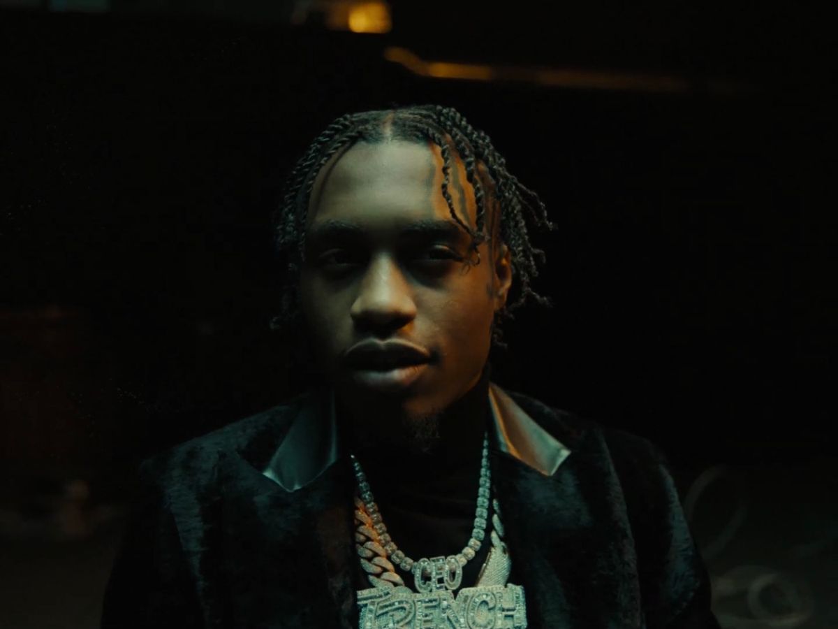 Lil Tjay & 6lack Outfits in "Calling My Phone" Video | WHAT’S ON THE STAR?