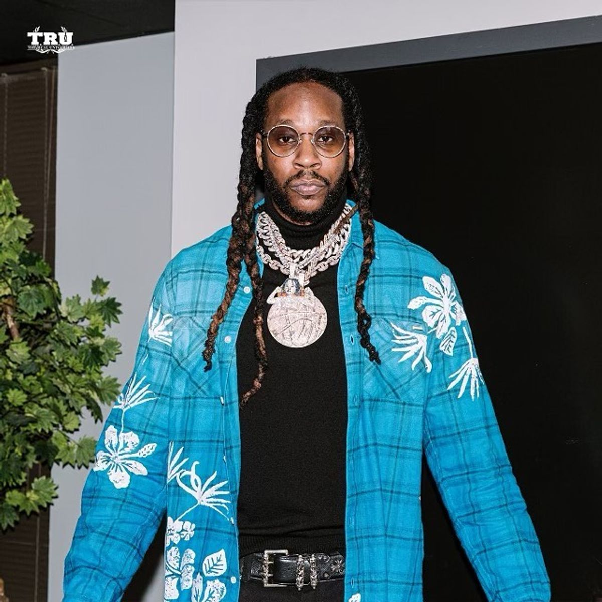2 Chainz Outfit from February 13, 2021 | WHAT’S ON THE STAR?