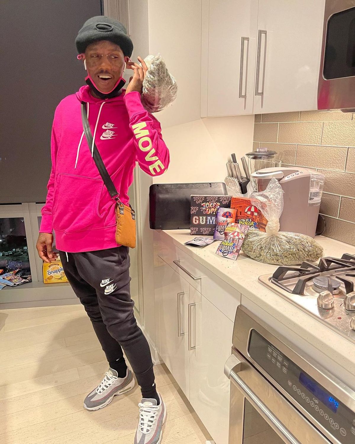 Famous Dex Outfit from February 15, 2021 | WHAT’S ON THE STAR?
