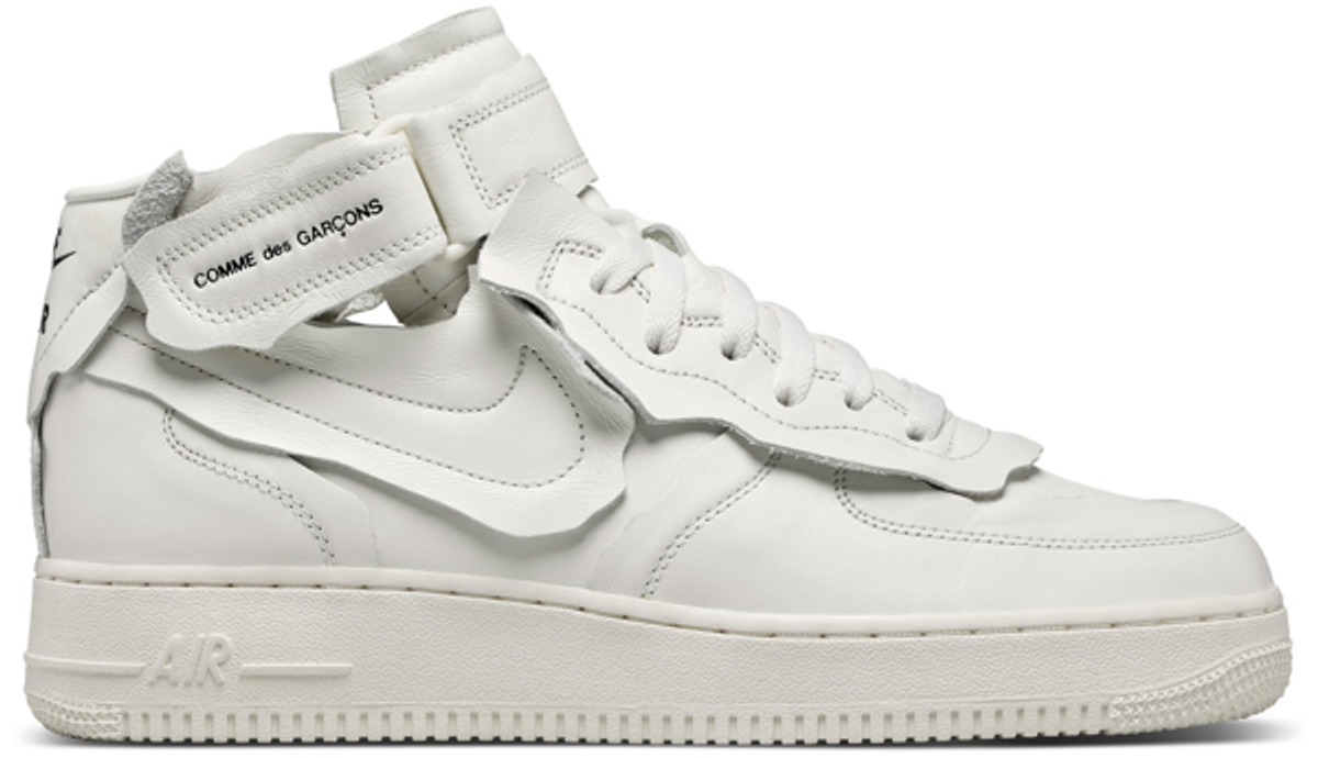 Nike × CDG Air Force 1 Mid White Sneakers | WHAT’S ON THE STAR?