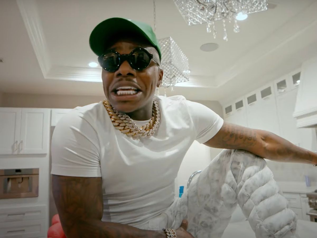 DaBaby Outfits in "Beatbox Freestyle" Video | WHAT’S ON THE STAR?