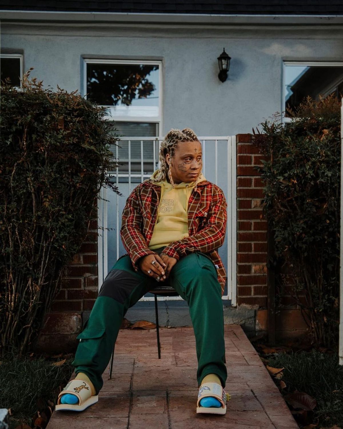 Trippie Redd Outfit from February 18, 2021 | WHAT’S ON THE STAR?