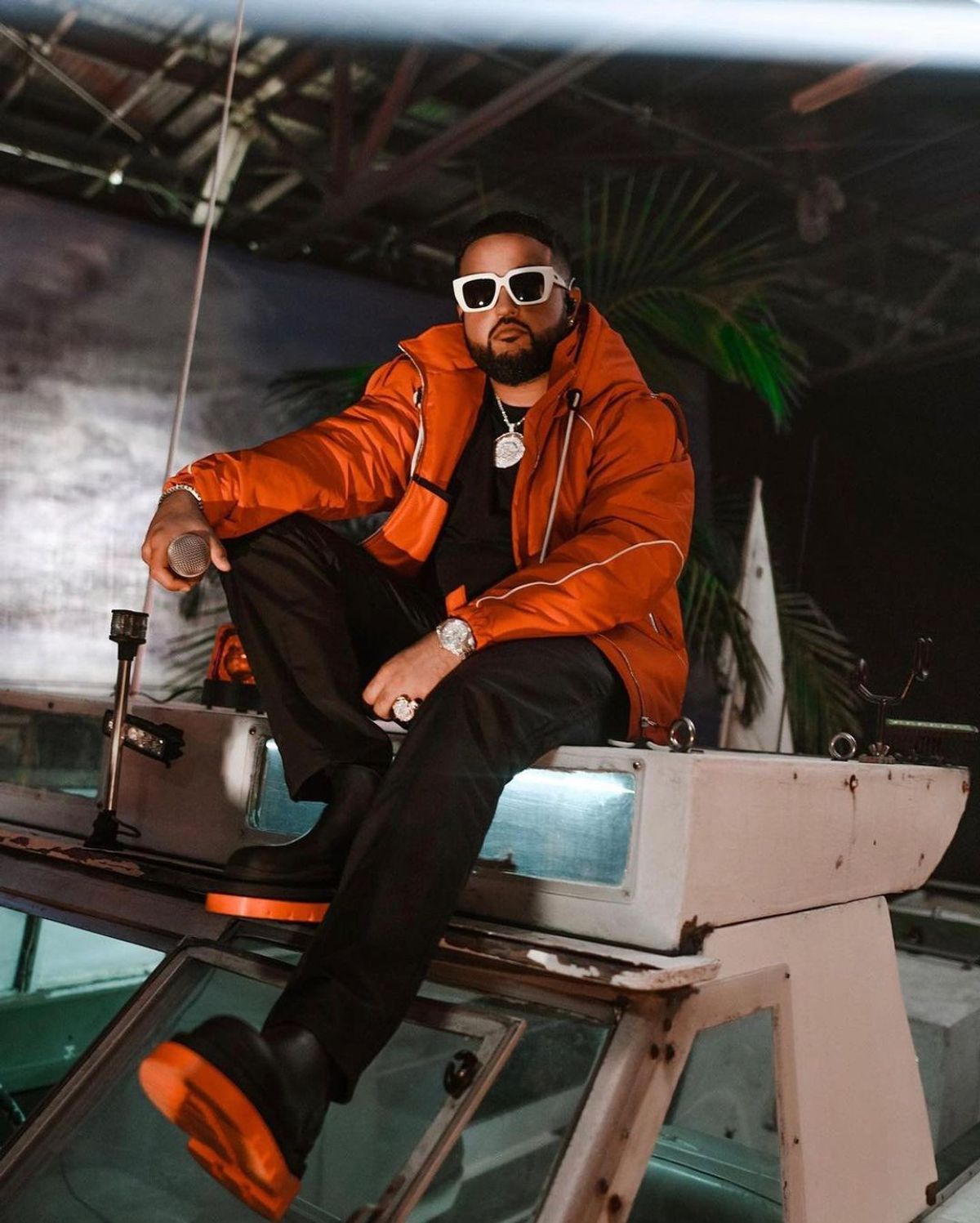 Nav Outfit from February 22, 2021 | WHAT’S ON THE STAR?