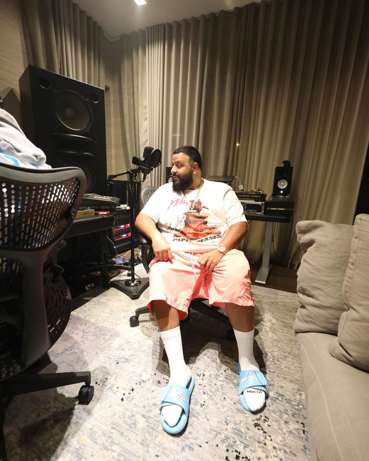 DJ Khaled Outfit from March 4, 2021 | WHAT’S ON THE STAR?