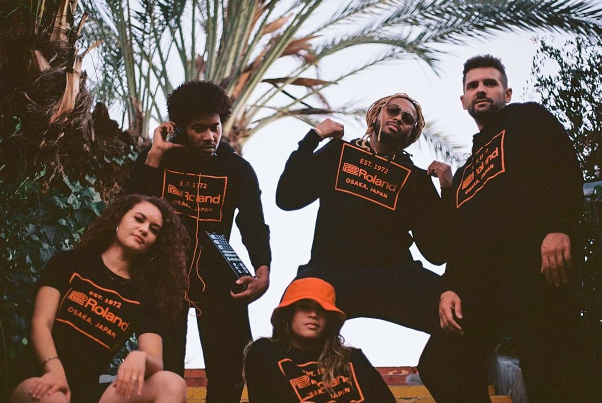 Roland Lifestyle: Clothing, Shoes & Accessories | WHAT’S ON THE STAR?