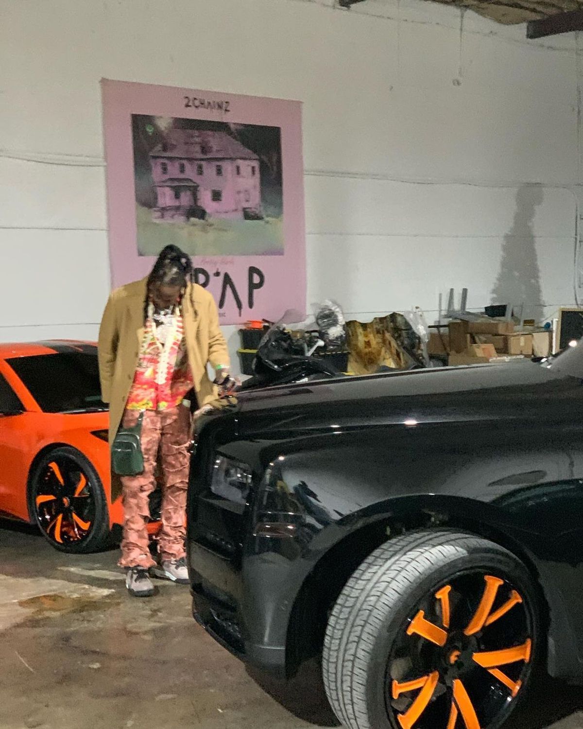 2 Chainz Outfit from March 6, 2021 | WHAT’S ON THE STAR?