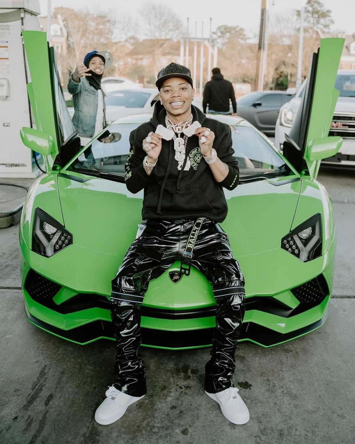 Lil Migo Outfit from March 9, 2021 | WHAT’S ON THE STAR?