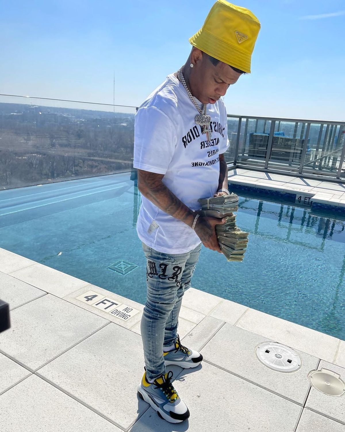Rylo Rodriguez Outfit from March 9, 2021 | WHAT’S ON THE STAR?
