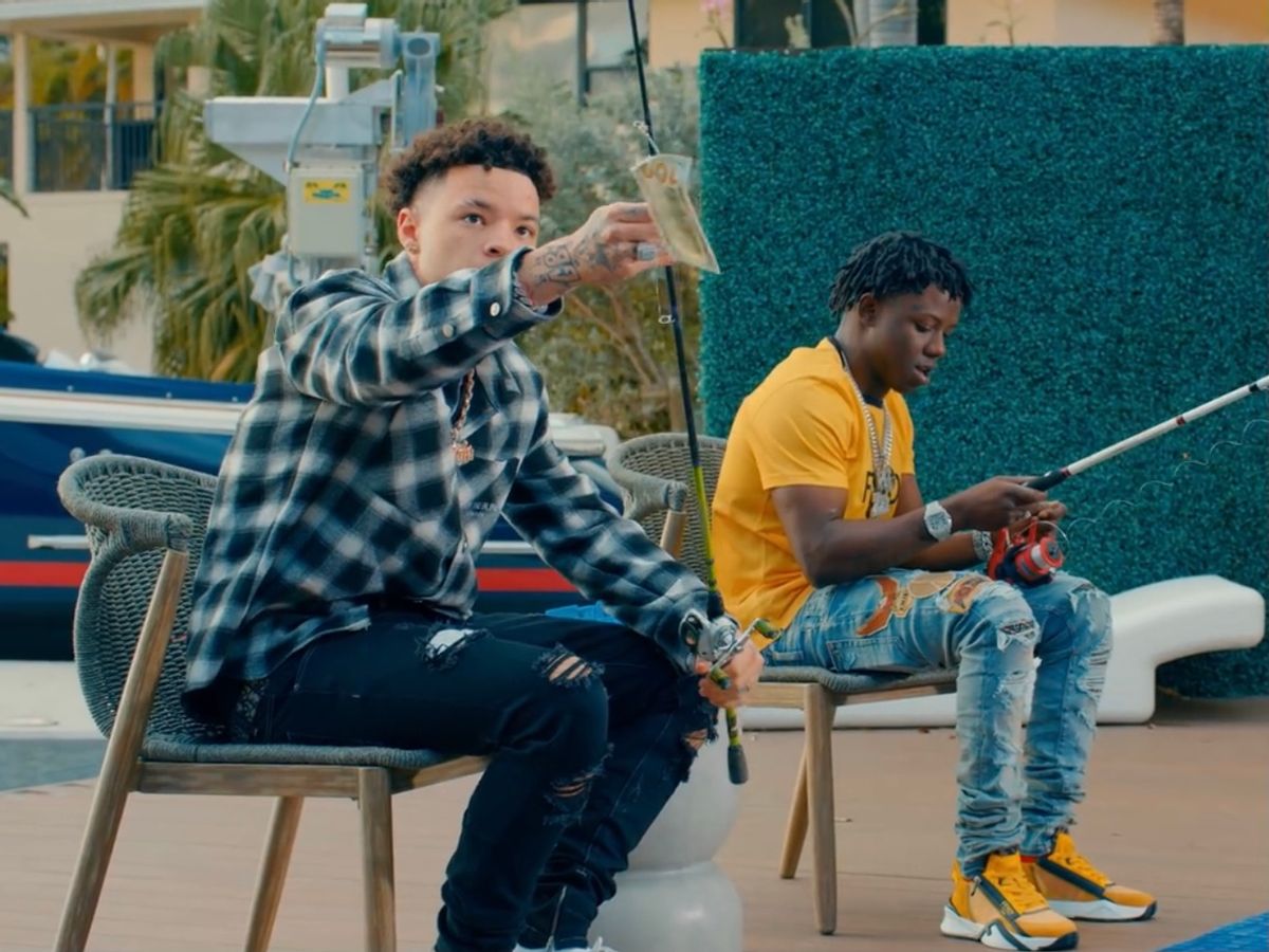 Lil Mosey Outfit from March 11, 2021 | WHAT’S ON THE STAR?