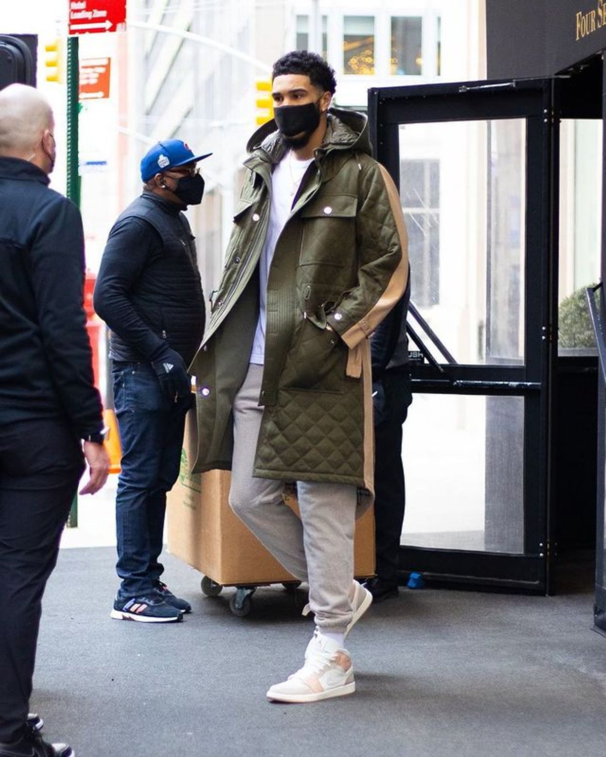 Jayson Tatum Outfit from March 17, 2021 | WHAT’S ON THE STAR?