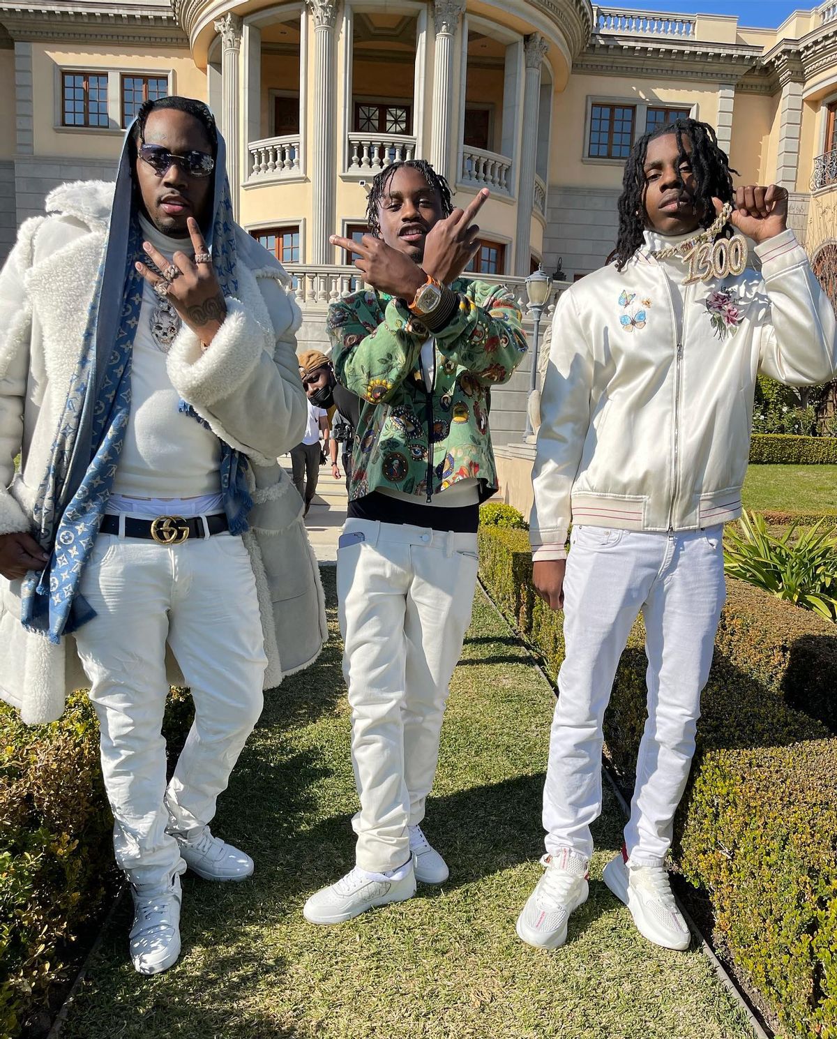 Fivio Foreign Outfit from March 18, 2021 | WHAT’S ON THE STAR?