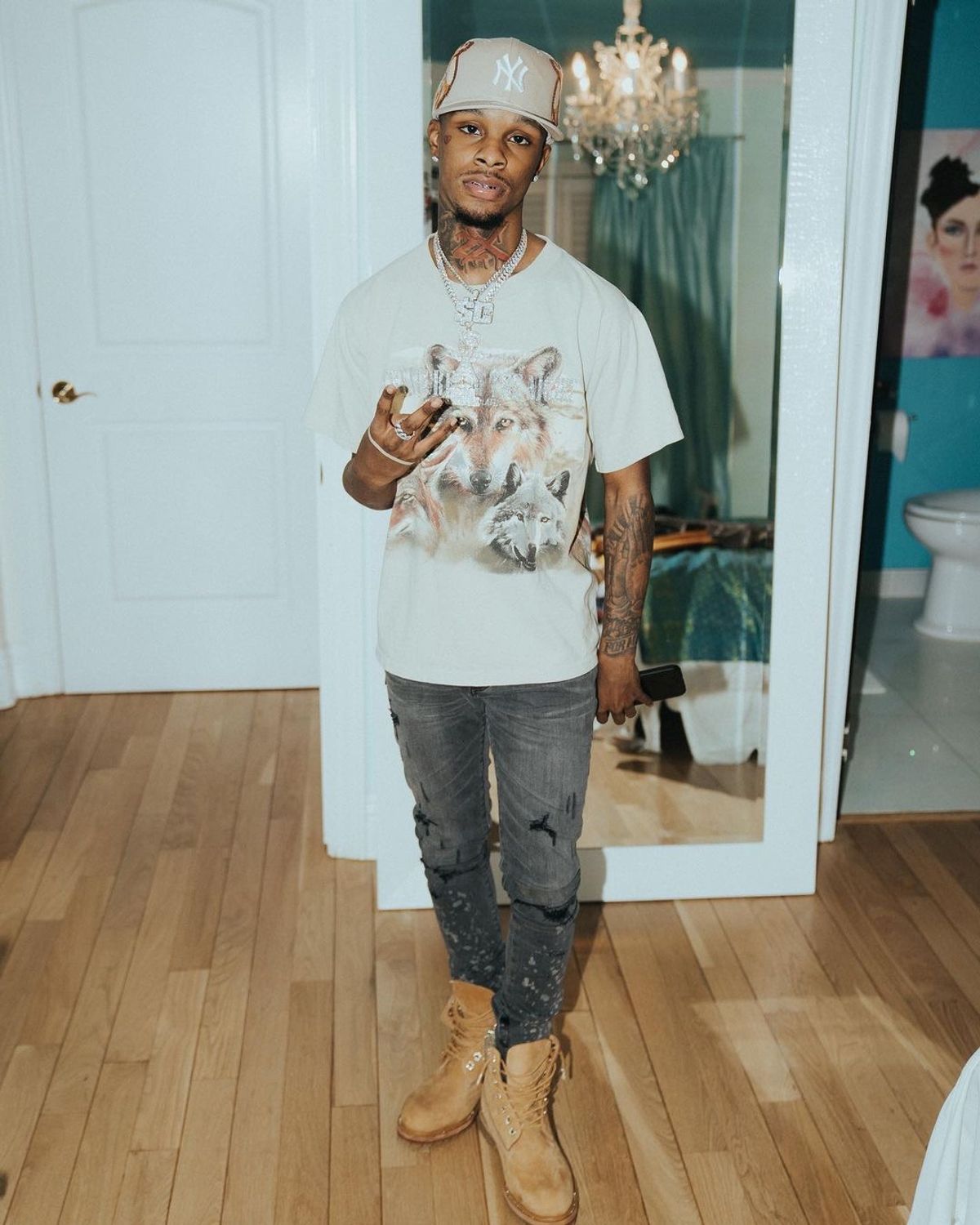 Toosii Outfit from March 20, 2021 | WHAT’S ON THE STAR?