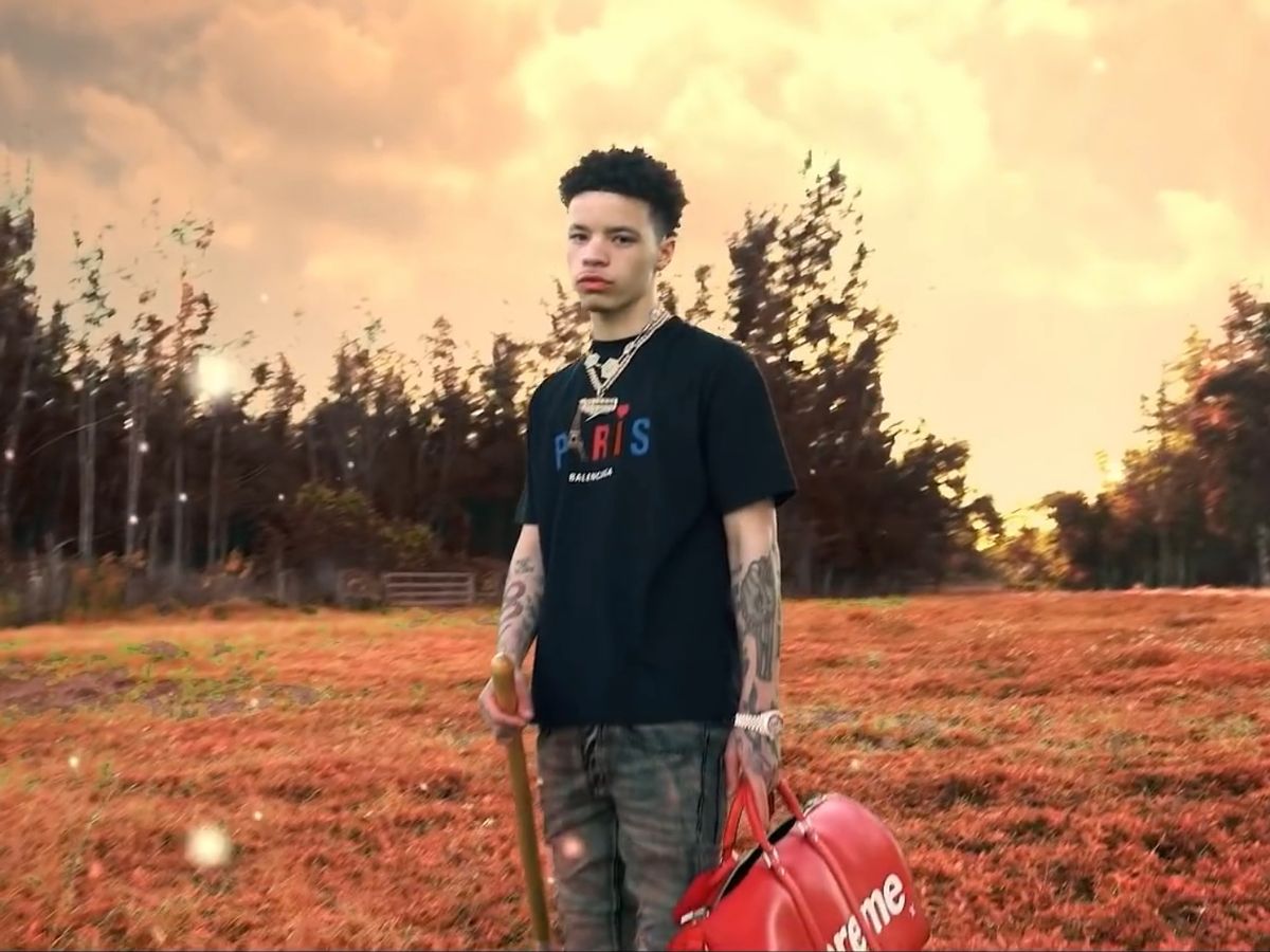Lil Mosey Outfits in "Try Me" Video | WHAT’S ON THE STAR?