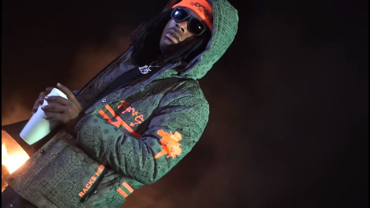 Lil Quill: Outfits, Clothes, Style and Fashion | WHAT’S ON THE STAR?