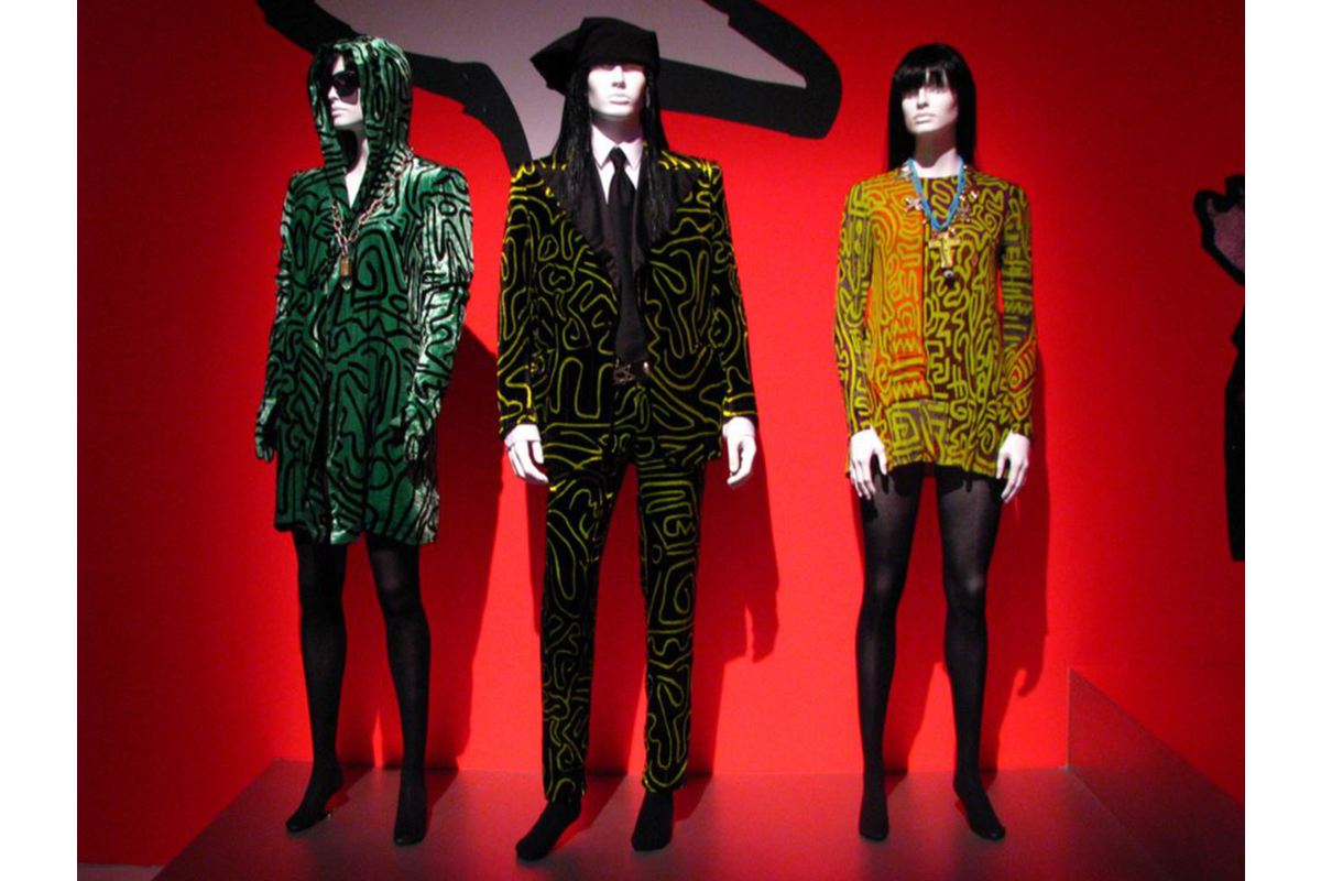 Stephen Sprouse: Clothing, Shoes & Accessories | WHAT’S ON THE STAR?