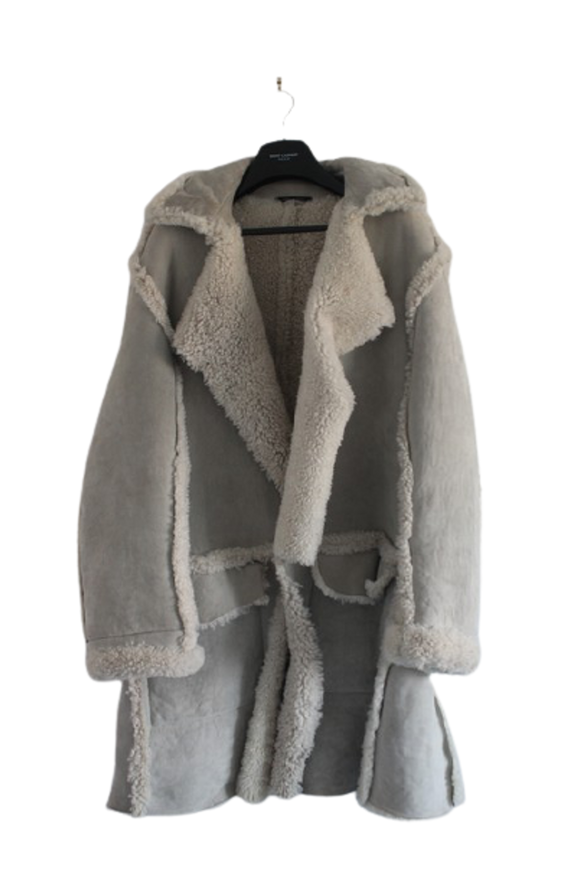 Gucci Runway Oversized Shearling Coat | WHAT’S ON THE STAR?