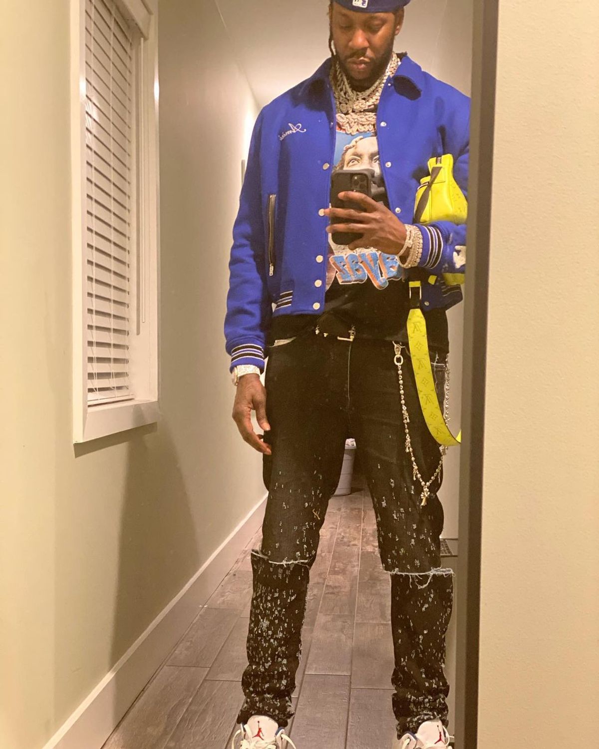 2 Chainz Outfit from April 4, 2021 | WHAT’S ON THE STAR?