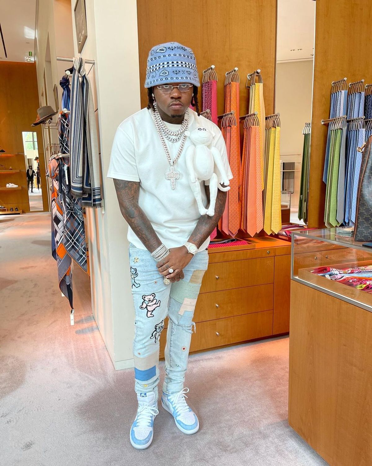 Gunna Outfit from April 9, 2021 | WHAT’S ON THE STAR?