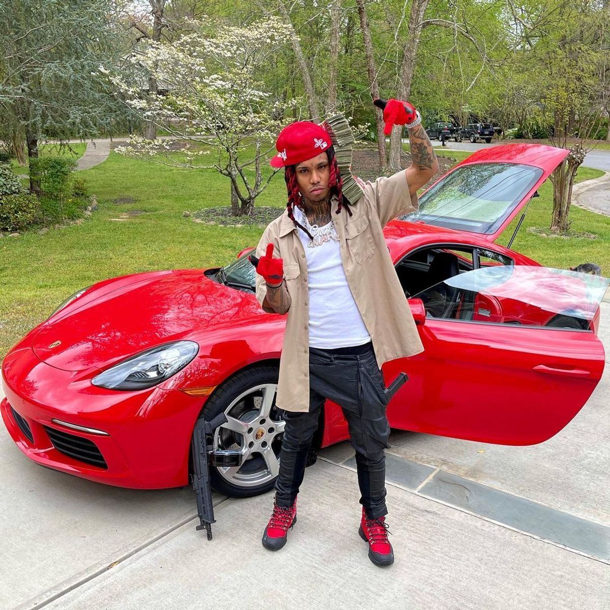 Lil Gnar Outfit from April 10, 2021 | WHAT’S ON THE STAR?