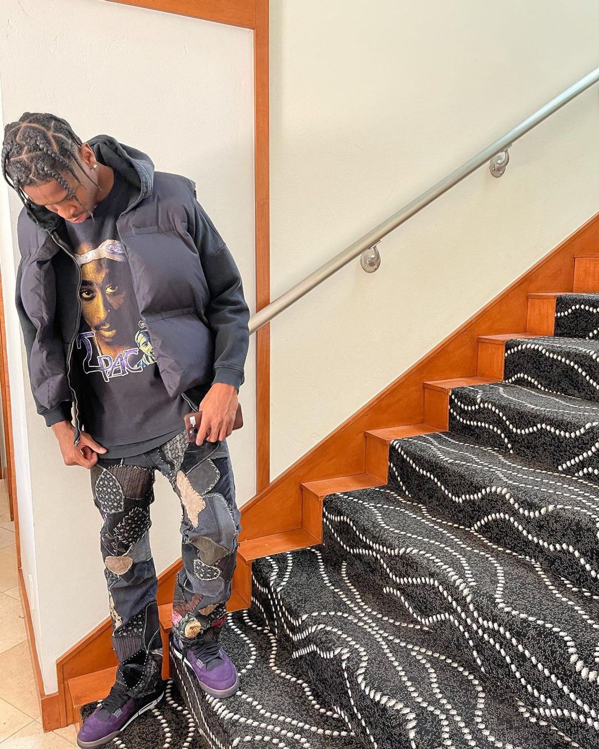 Shai Outfit from April 14, 2021 | WHAT’S ON THE STAR?