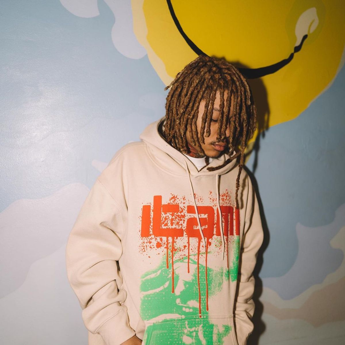 Itami: Clothing, Shoes & Accessories | WHAT’S ON THE STAR?