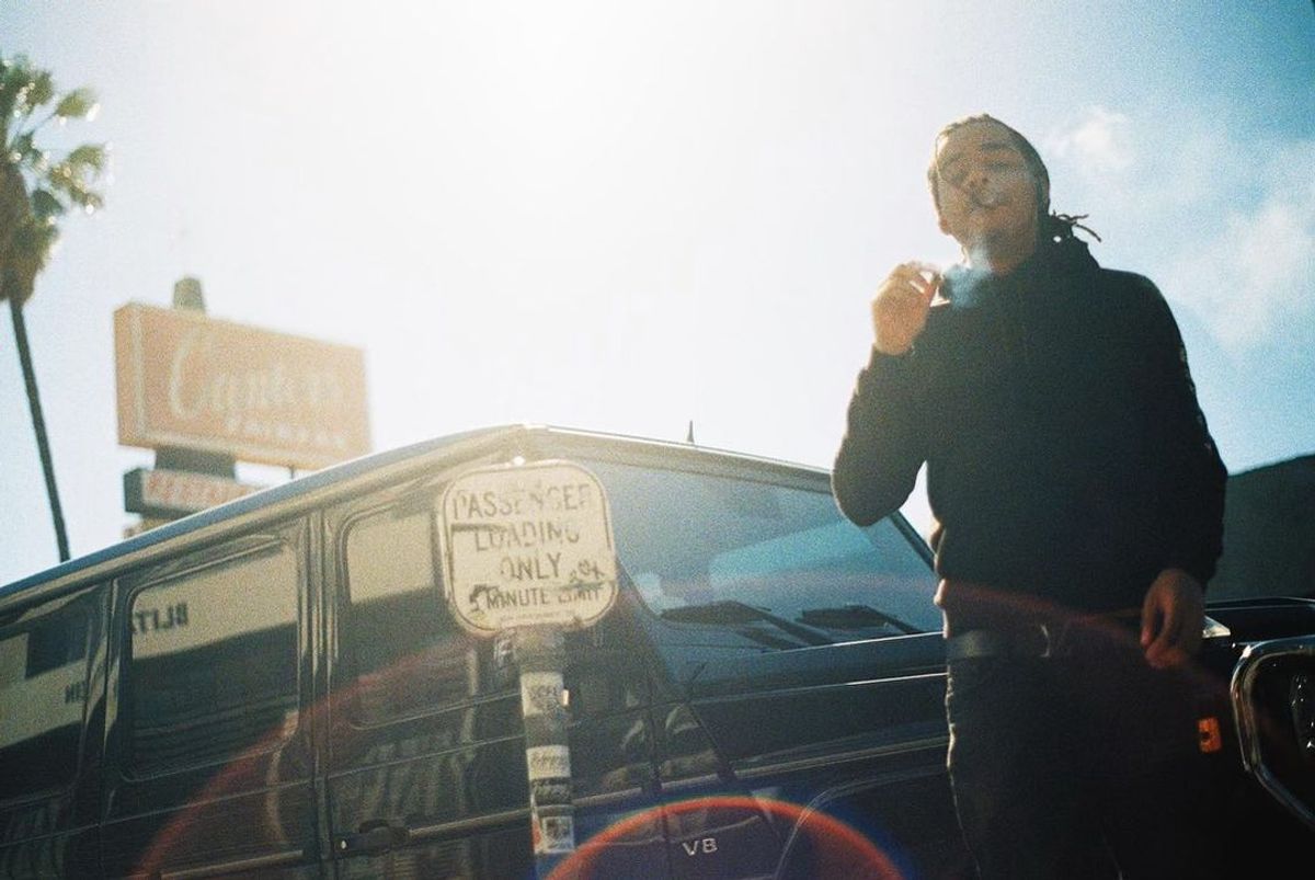 Lil Mouse: Outfits, Clothes, Style and Fashion | WHAT’S ON THE STAR?