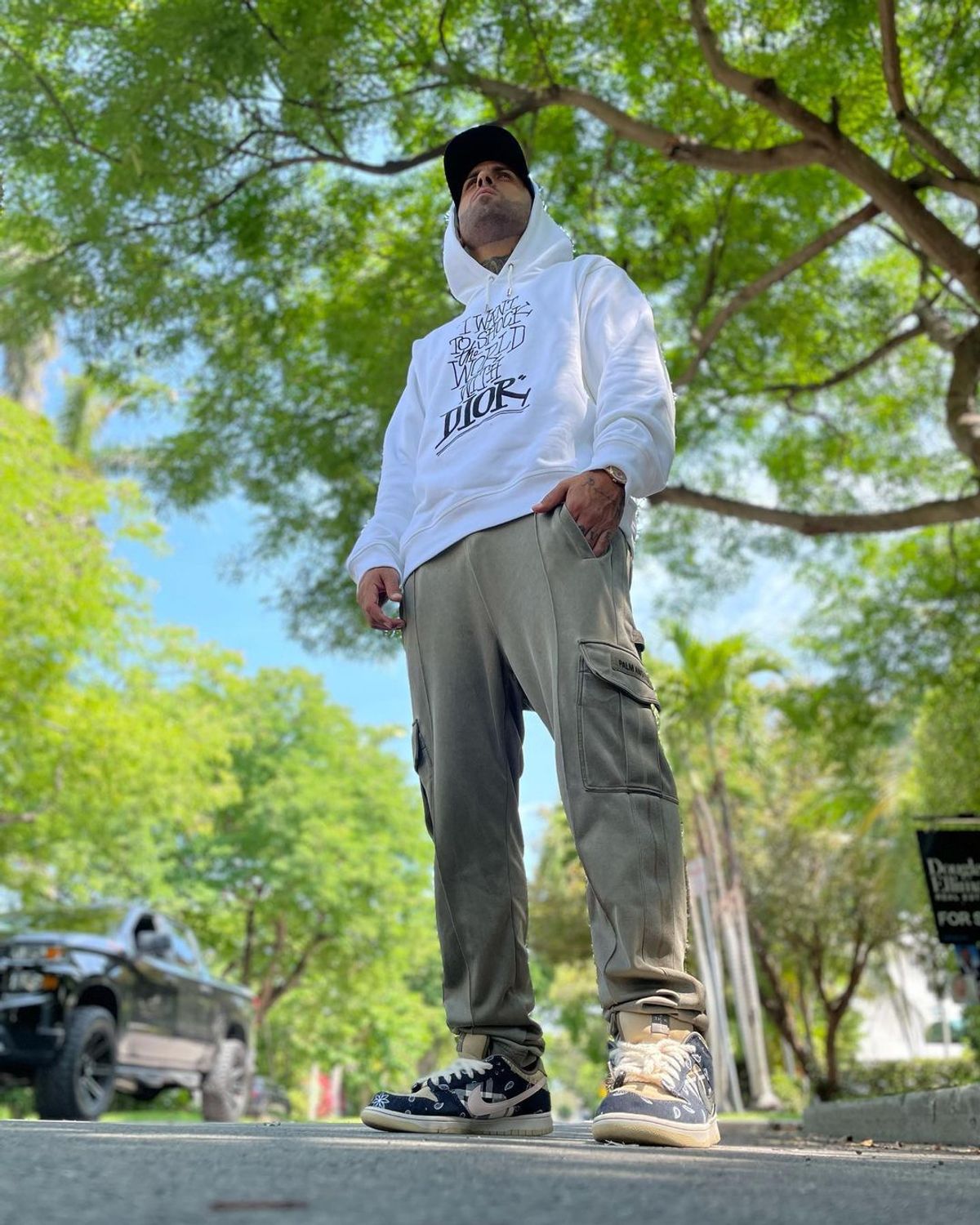 Nicky Jam Outfit from April 22, 2021 | WHAT’S ON THE STAR?