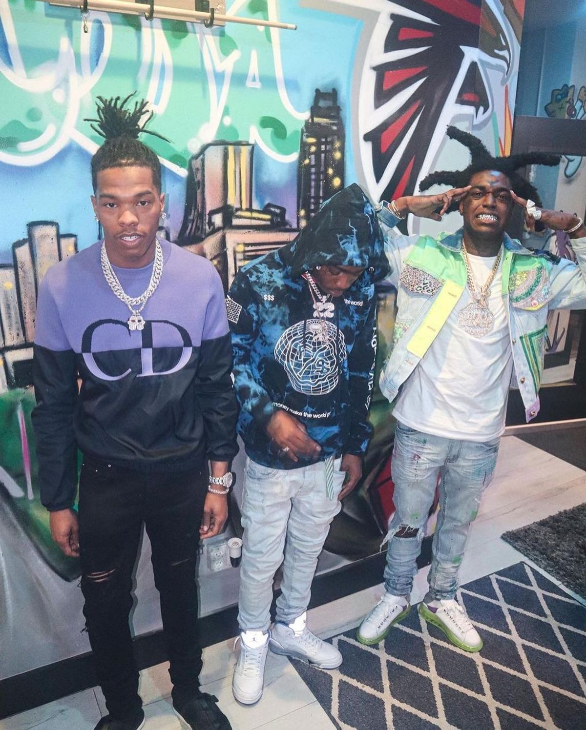 Lil Baby Outfit from April 24, 2021 | WHAT’S ON THE STAR?