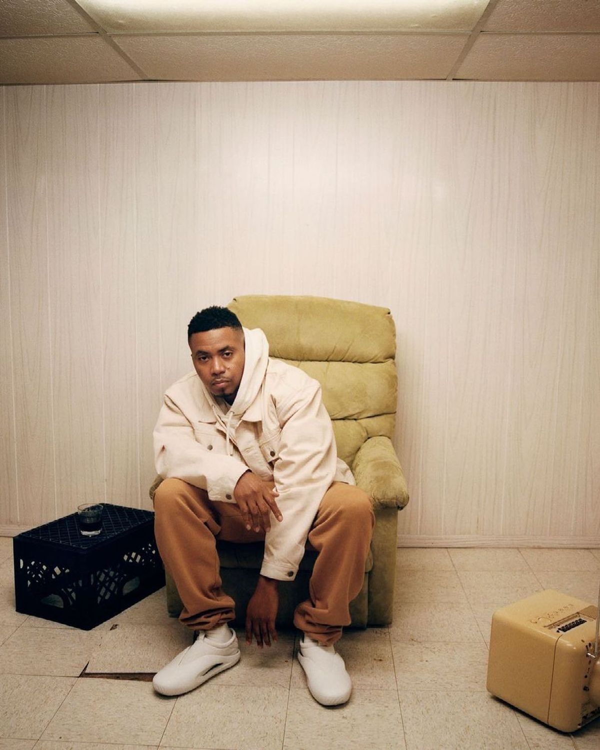 Nas Outfit from April 24, 2021 | WHAT’S ON THE STAR?