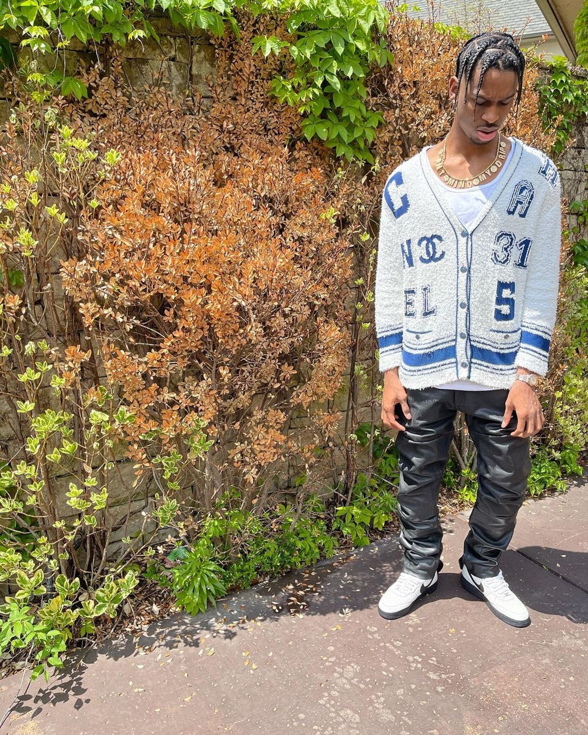 Shai Outfit from April 29, 2021 | WHAT’S ON THE STAR?