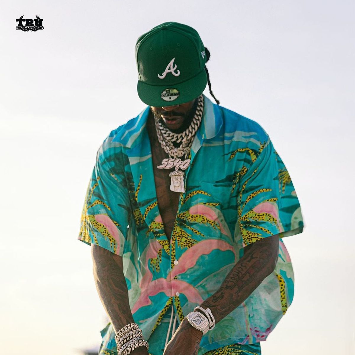 2 Chainz Outfit from May 4, 2021 | WHAT’S ON THE STAR?