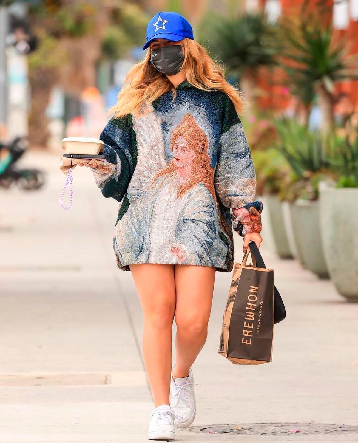 Addison Rae Outfit from May 16, 2021 | WHAT’S ON THE STAR?