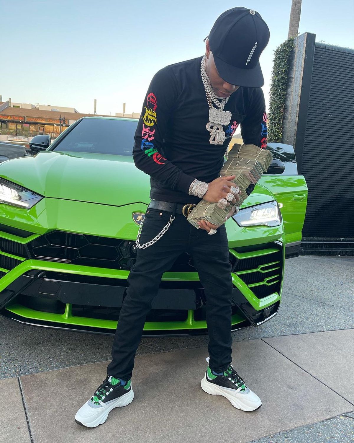 Lil Migo Outfit from May 19, 2021 | WHAT’S ON THE STAR?