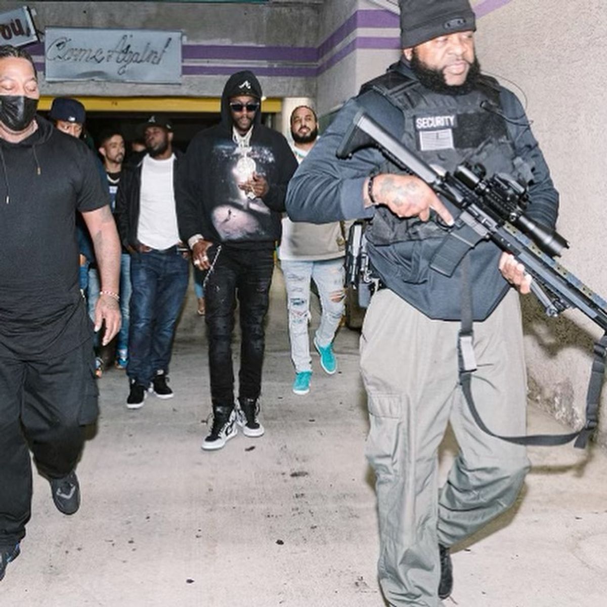 2 Chainz Outfit from May 29, 2021 | WHAT’S ON THE STAR?