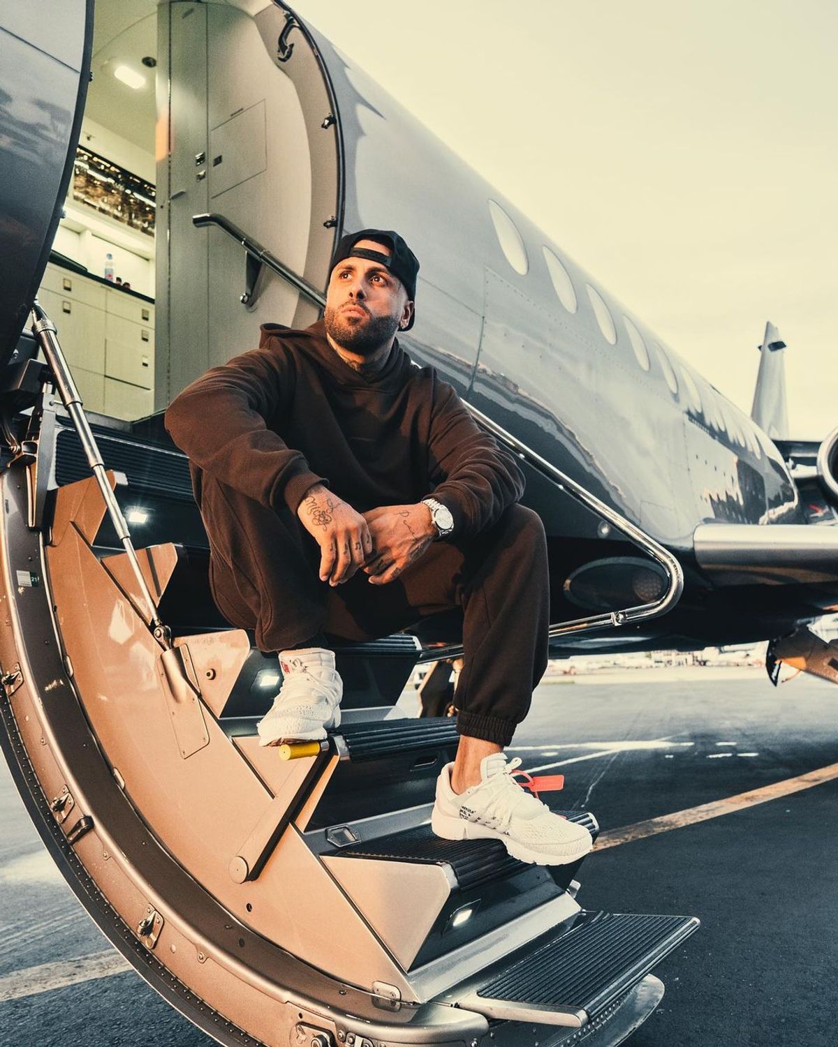 Nicky Jam Outfit from June 4, 2021 | WHAT’S ON THE STAR?