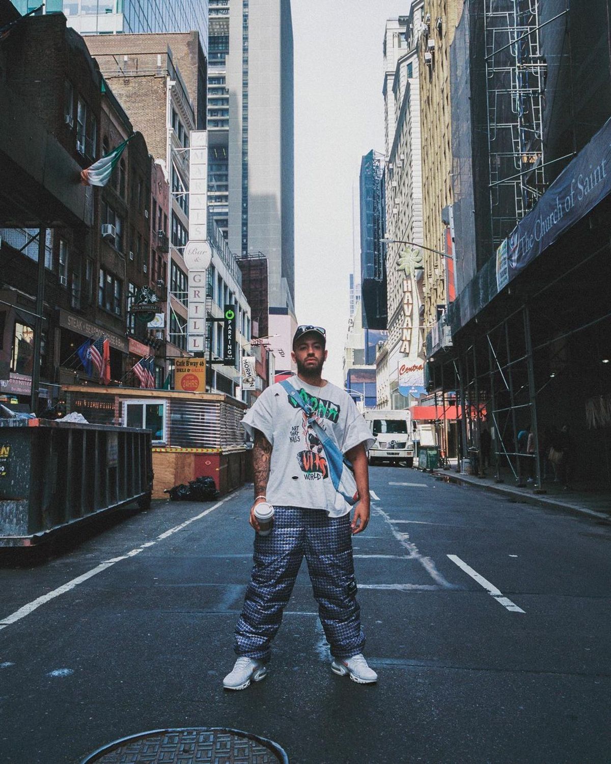 Feid Outfit from June 9, 2021 | WHAT’S ON THE STAR?