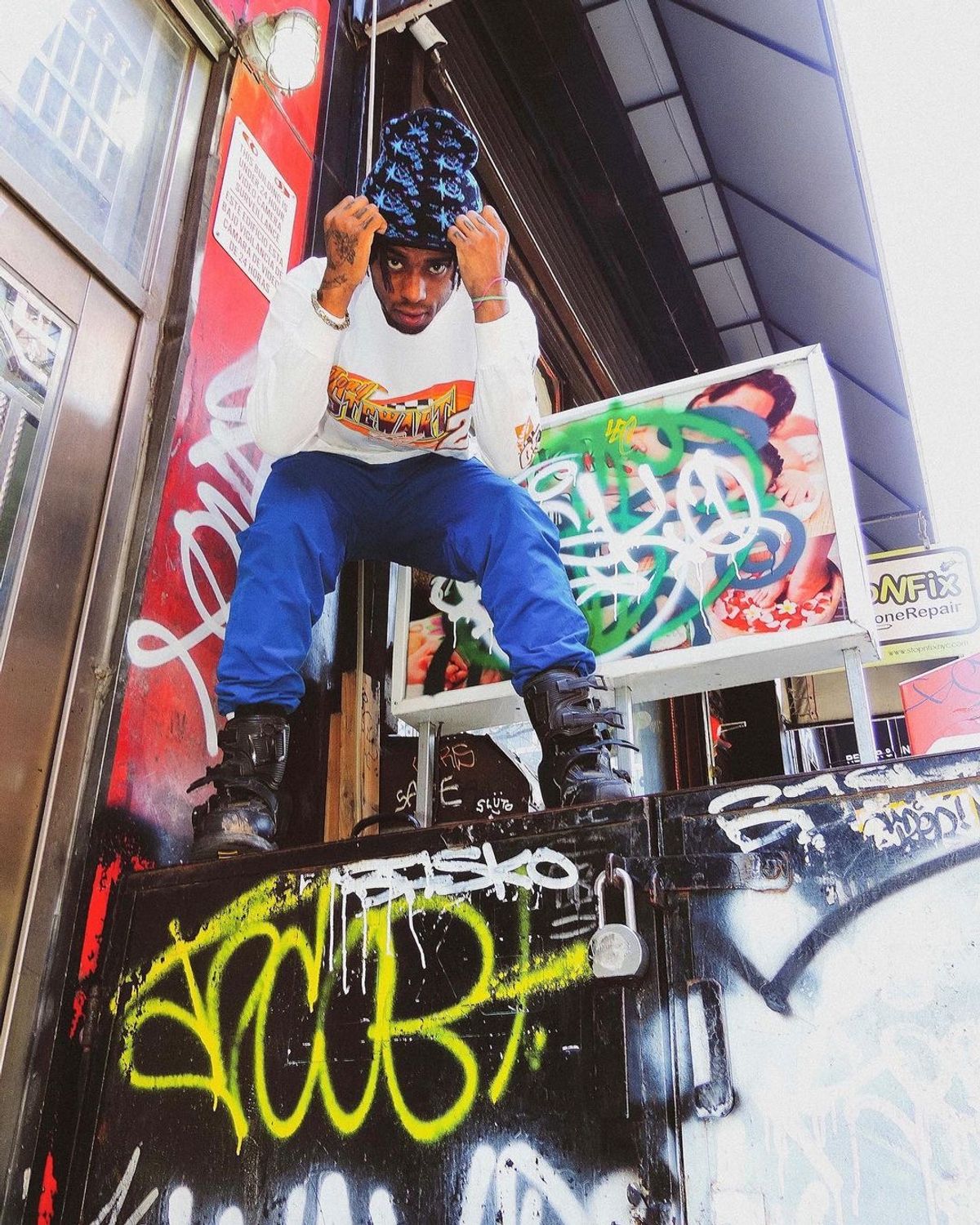 Succubus Love : Clothing, Shoes & Accessories | WHAT’S ON THE STAR?