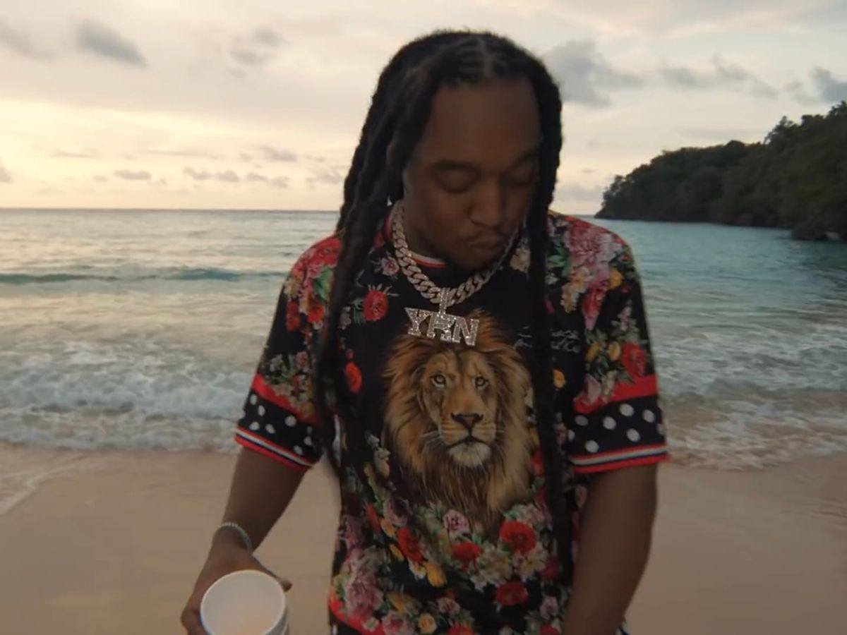 Takeoff Outfit from June 18, 2021 | WHAT’S ON THE STAR?