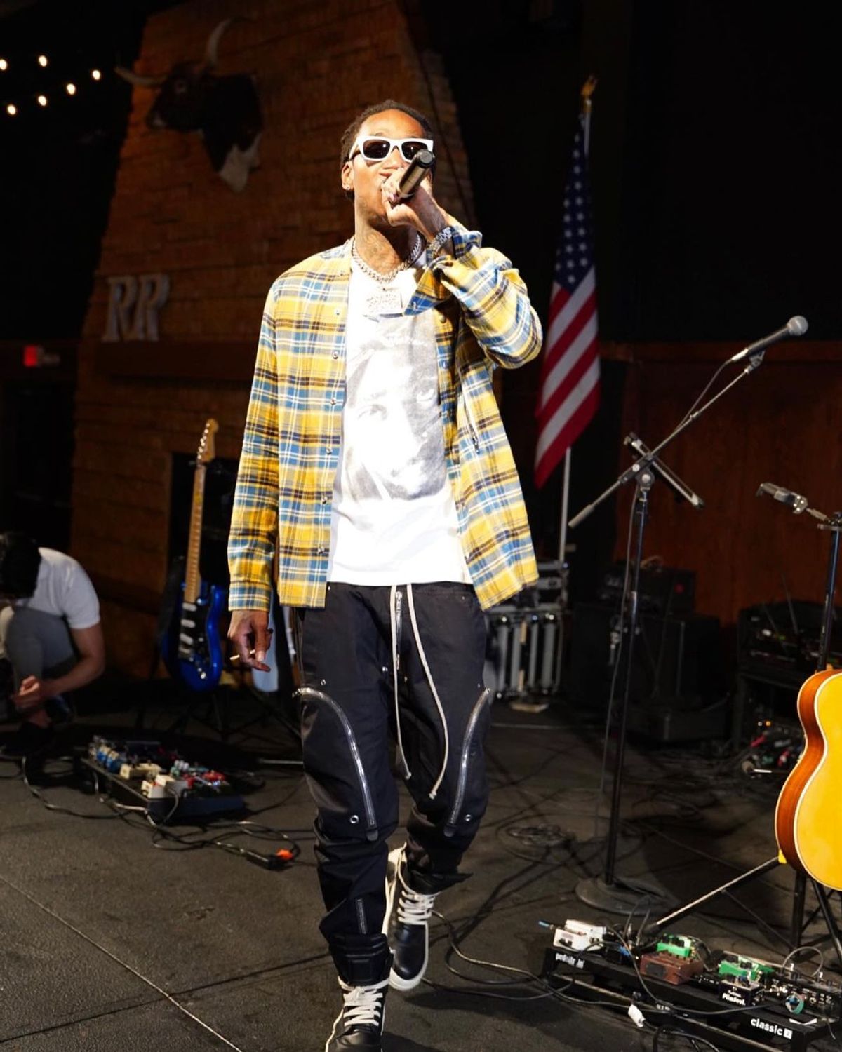 Wiz Khalifa Outfit from June 26, 2021 | WHAT’S ON THE STAR?