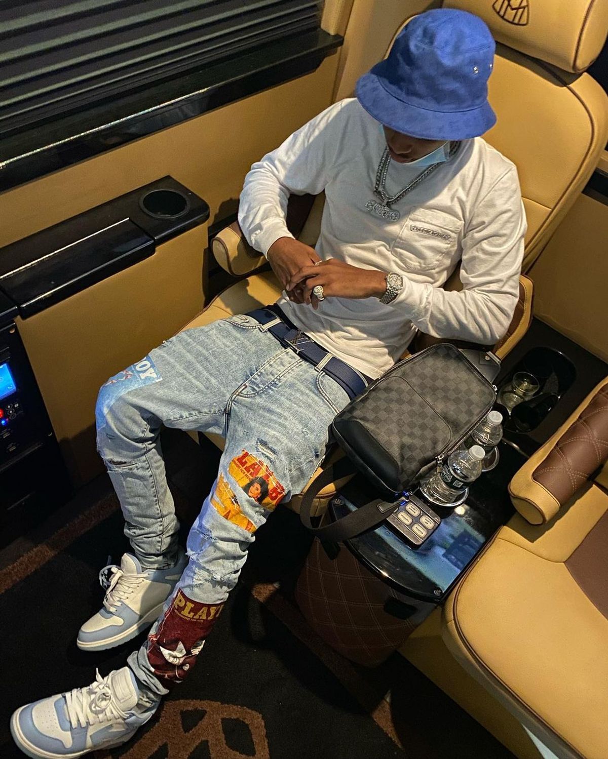 Bizzy Banks Outfit from June 27, 2021 | WHAT’S ON THE STAR?