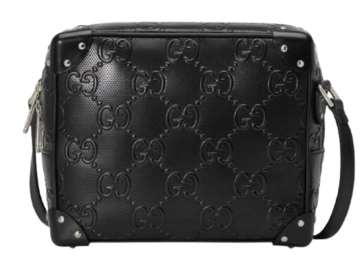 Gucci Embossed Black Shoulder Bag | WHAT’S ON THE STAR?