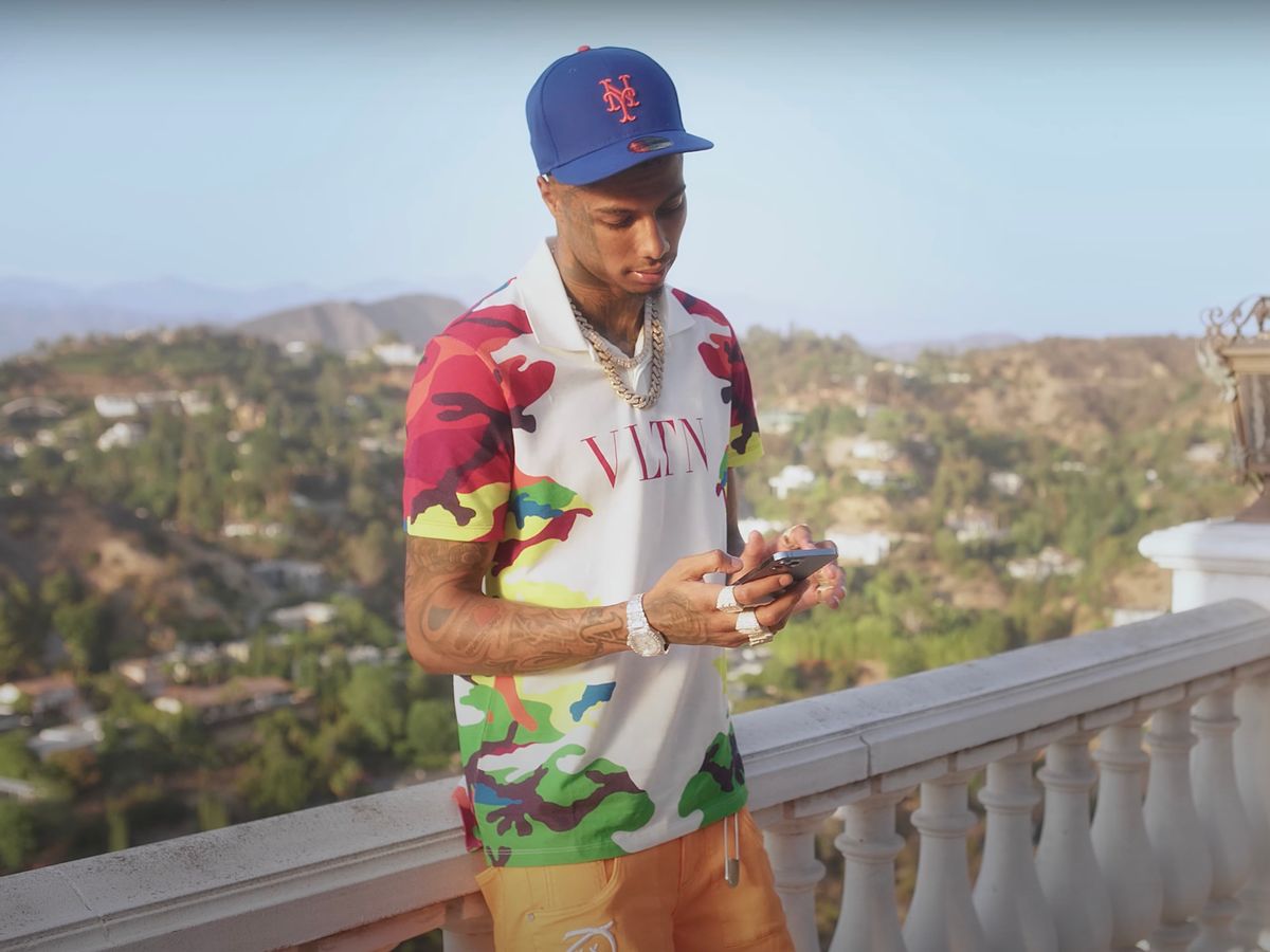 Blueface Outfit from July 16, 2021 | WHAT’S ON THE STAR?