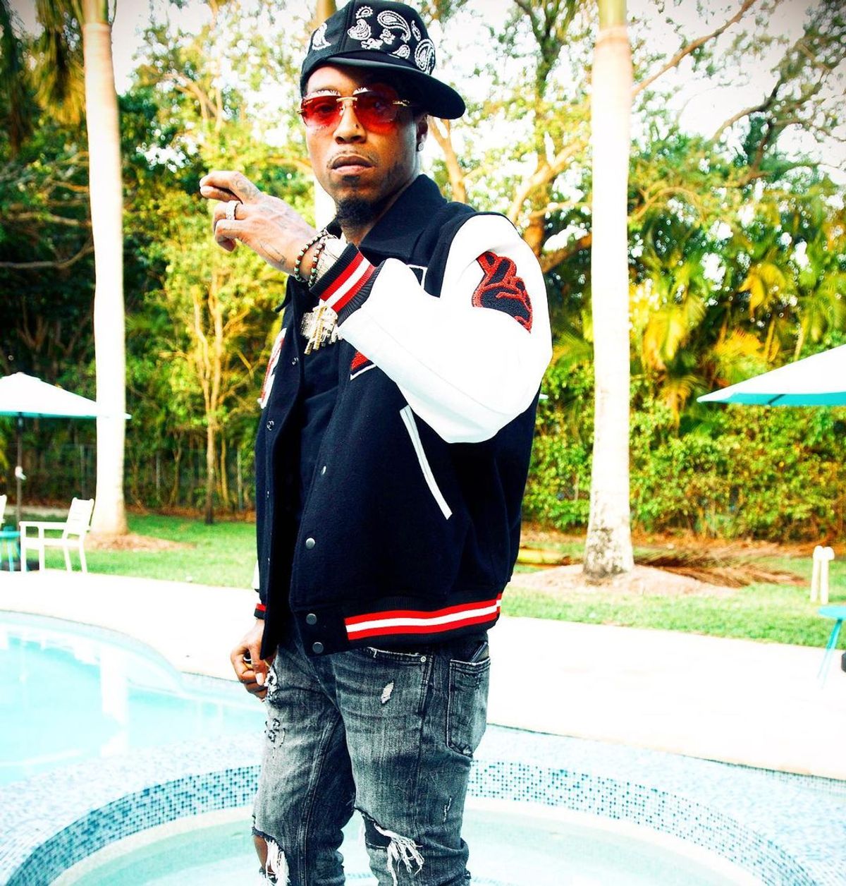 Rx Peso Outfit from April 25, 2021 | WHAT’S ON THE STAR?