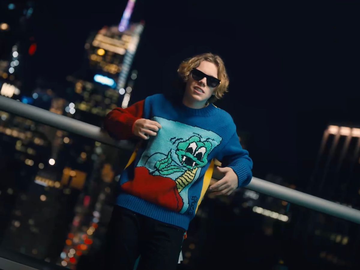 The Kid Laroi Outfit from July 23, 2021 | WHAT’S ON THE STAR?