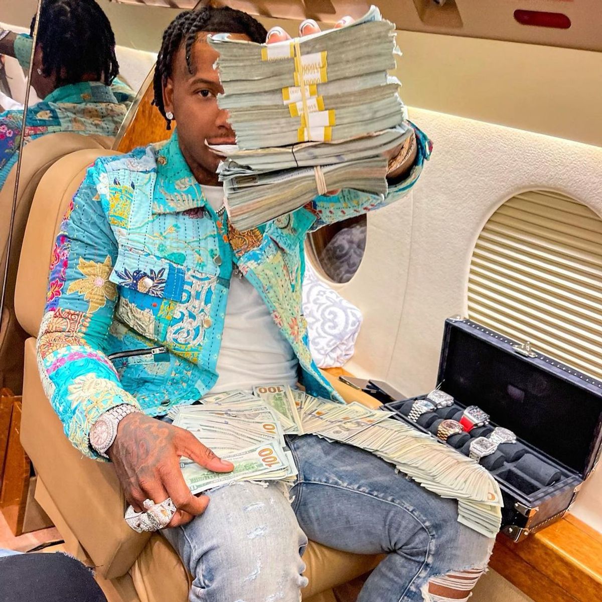 Moneybagg Yo Outfit from July 25, 2021 | WHAT’S ON THE STAR?